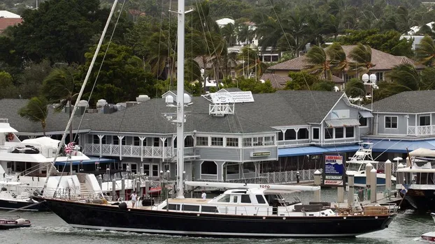 Toto yacht (Palmer Johnson, 33.53m, 1983)